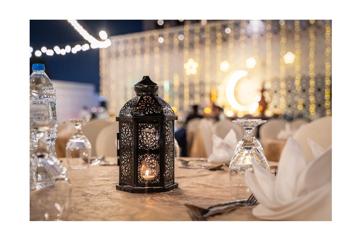 Ramadan Nights at Radisson Blu, Deira Creek Dubai: A Feast for the ...